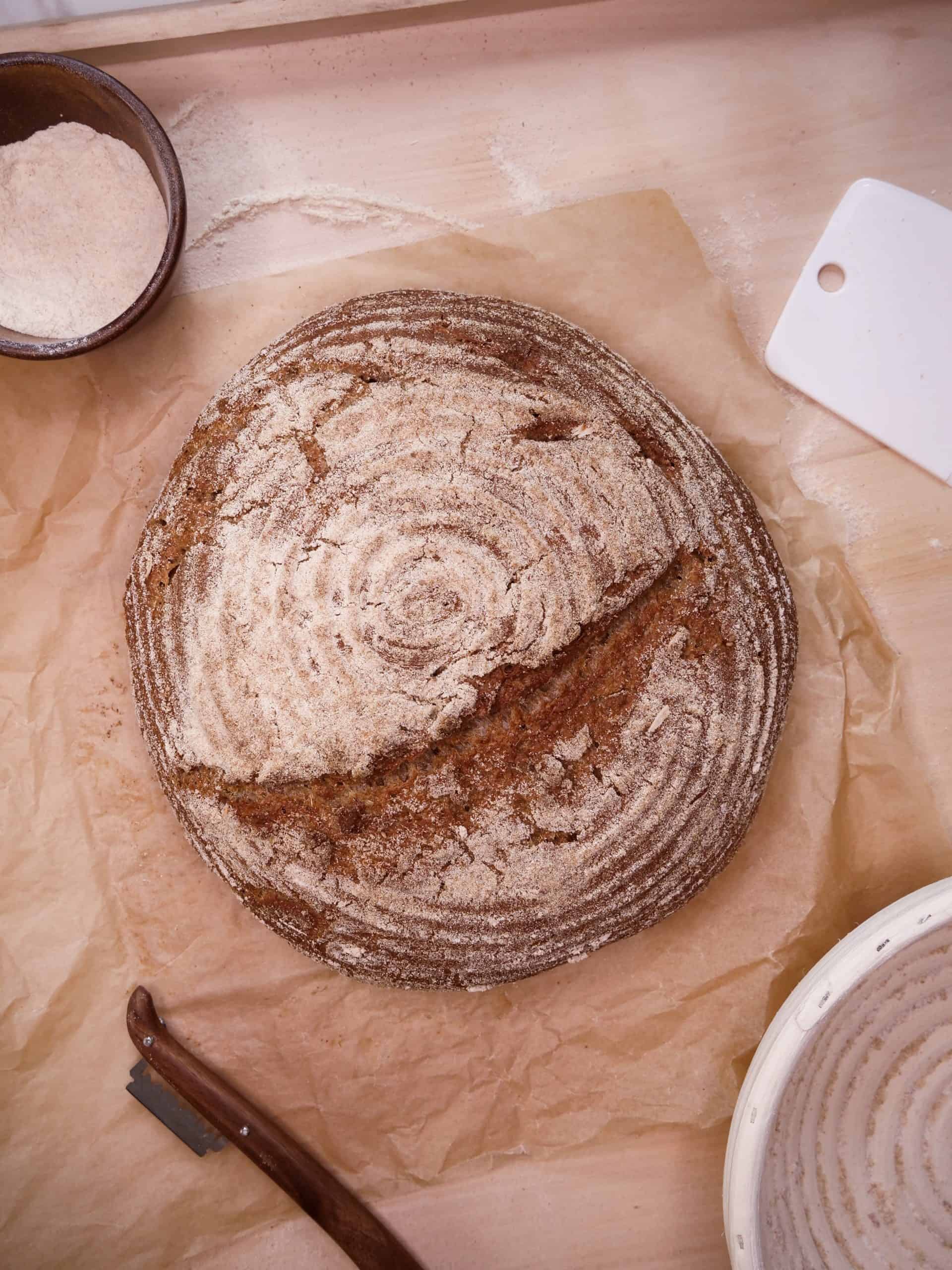 Basic Vollkorn-Sauerteigbrot - essalavanessa